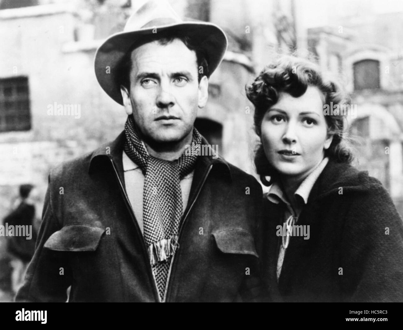 ROME 11:00, (aka ROMA, ORE 11), from left, Massimo Girotti, Carla Del ...