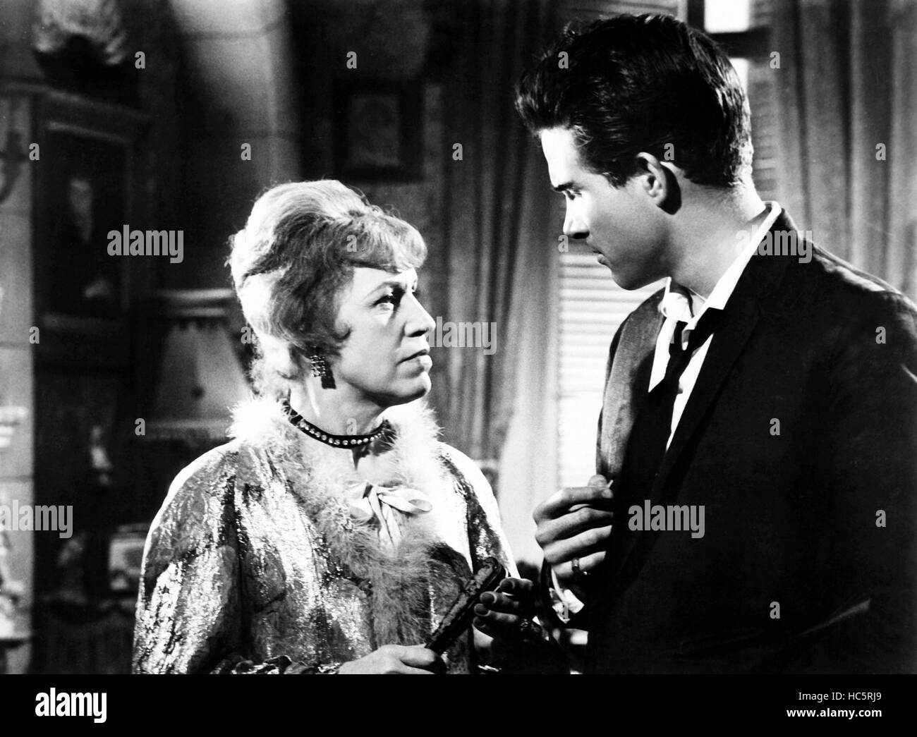 THE ROMAN SPRING OF MRS. STONE, from left, Lotte Lenya, Warren Beatty ...