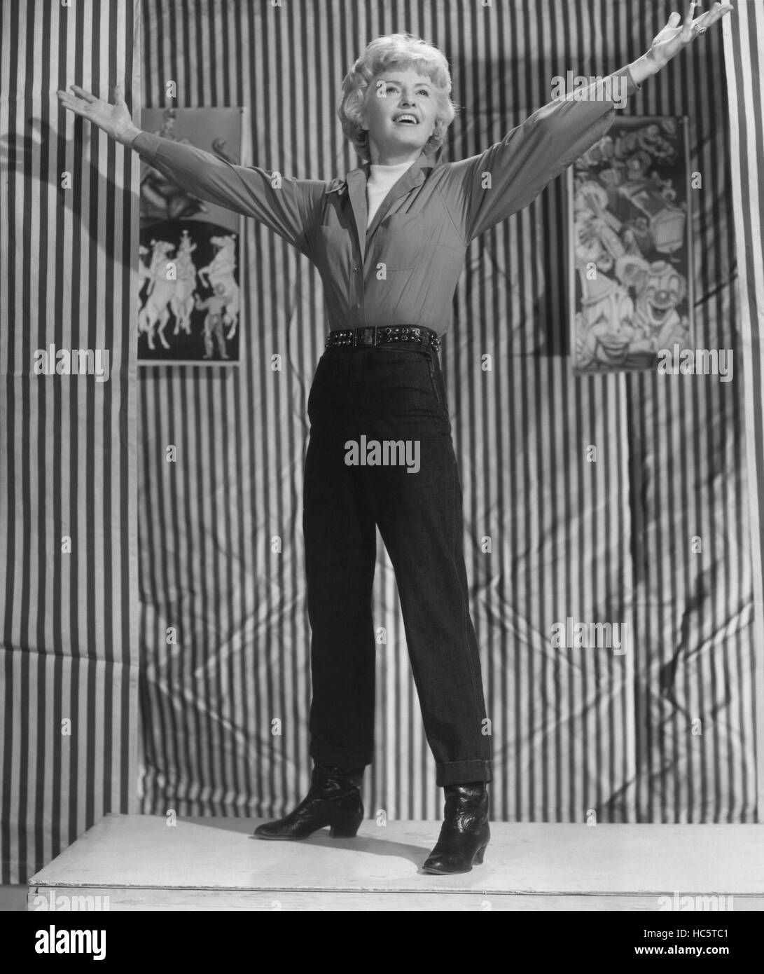 ROUSTABOUT, Barbara Stanwyck, 1964 Stock Photo - Alamy