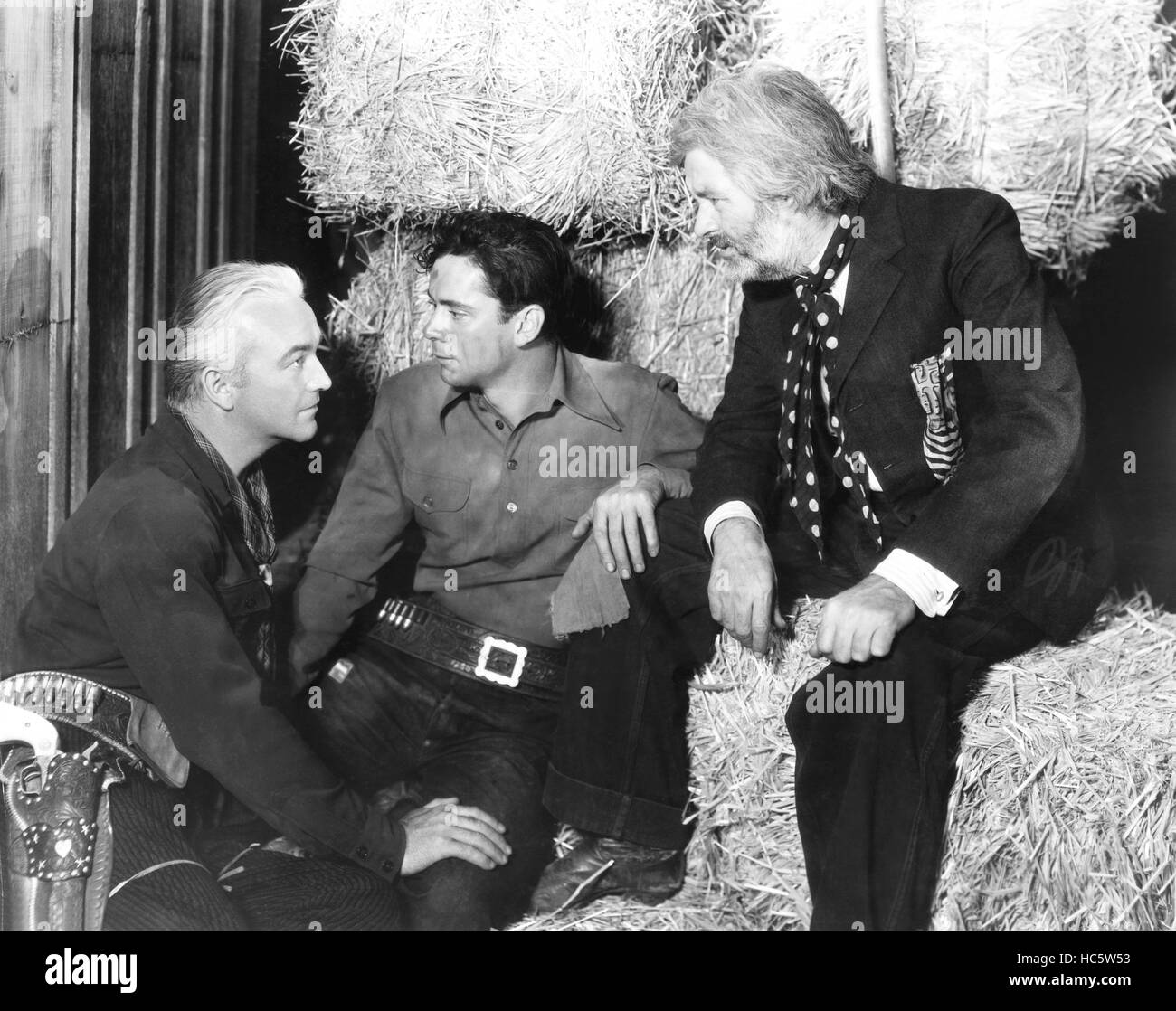 RUSTLERS' VALLEY, from left: William Boyd, Russell Hayden, Gabby Hayes ...