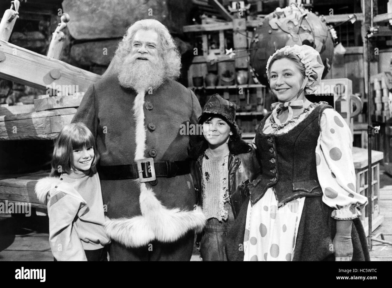 SANTA CLAUS: THE MOVIE, Carrie Kei Heim, David Huddleston, Christian ...