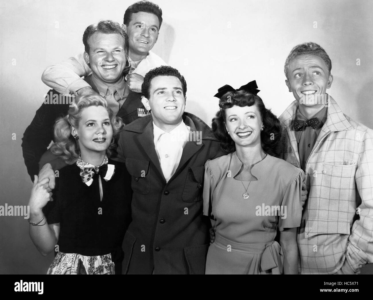 SARGE GOES TO COLLEGE, clockwise from right, Warren Mills, Noel Neill ...