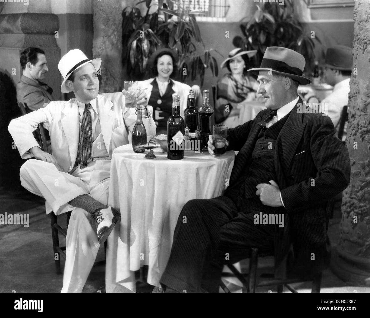 THE SAINT IN NEW YORK, Louis Hayward, Jonathan Hale, 1938 Stock Photo - Alamy