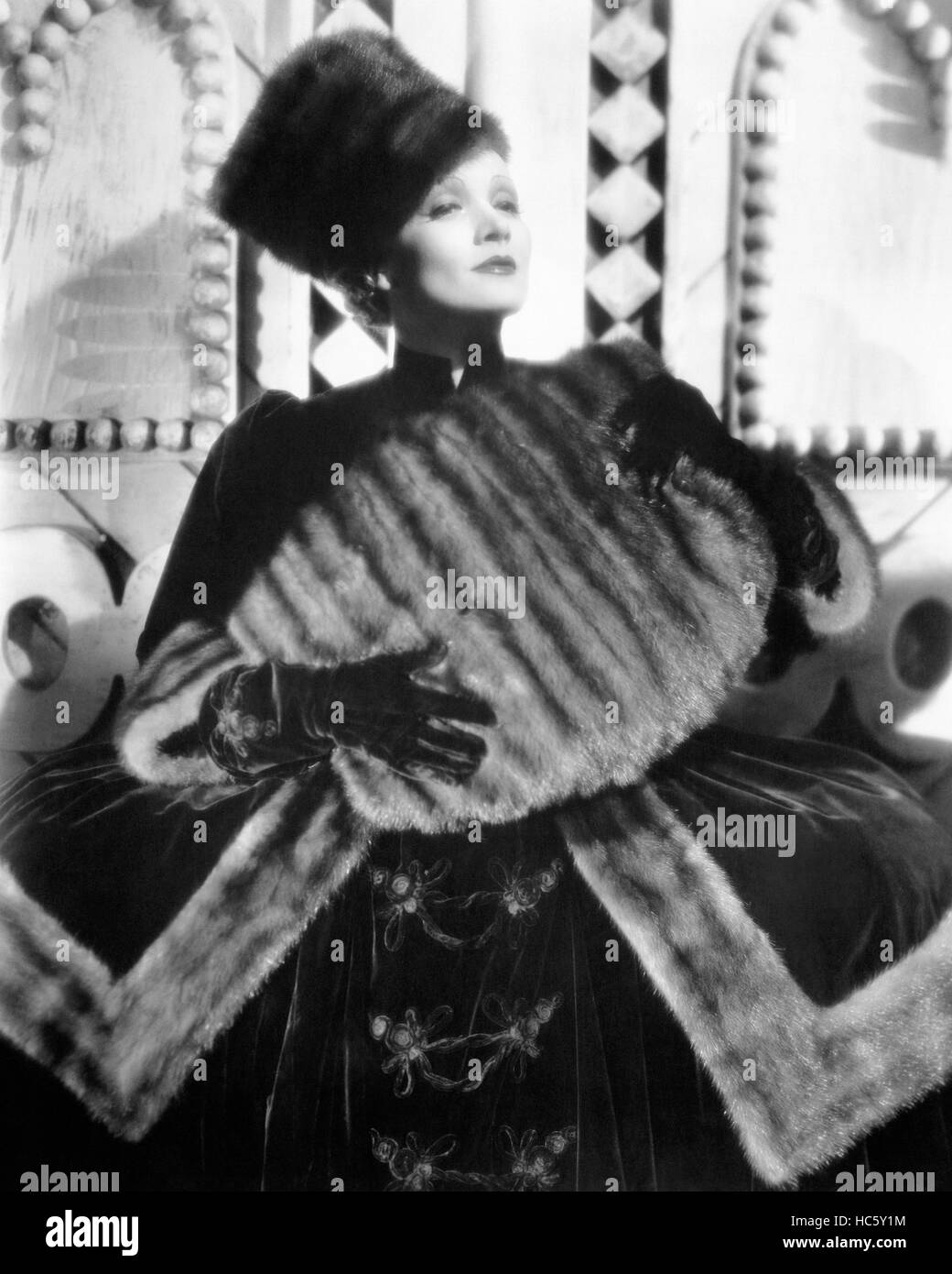 THE SCARLET EMPRESS, Marlene Dietrich, 1934 Stock Photo - Alamy