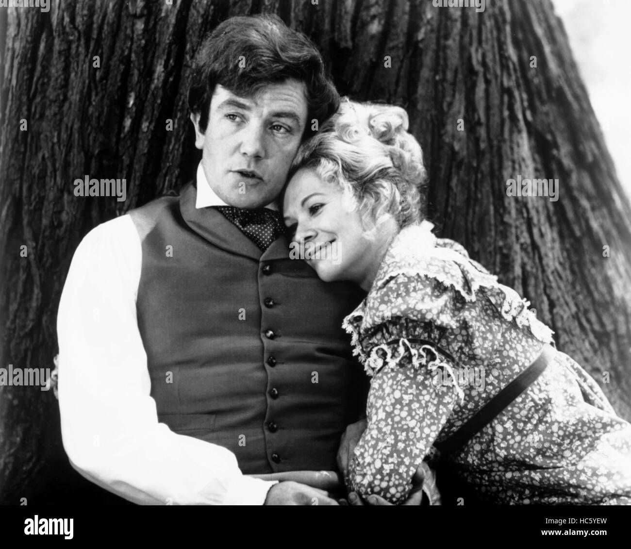 SCROOGE, from left, Albert Finney, Suzanne Neve, 1970, TM and Copyright ...