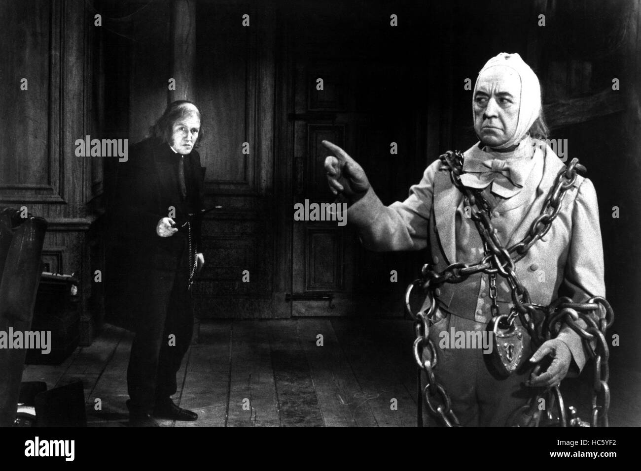 SCROOGE, Albert Finney, Alec Guinness, 1970 Stock Photo - Alamy