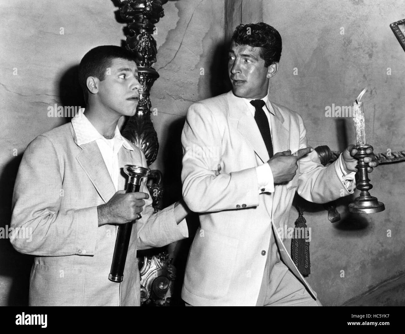 SCARED STIFF, Jerry Lewis, Dean Martin, 1953 Stock Photo - Alamy