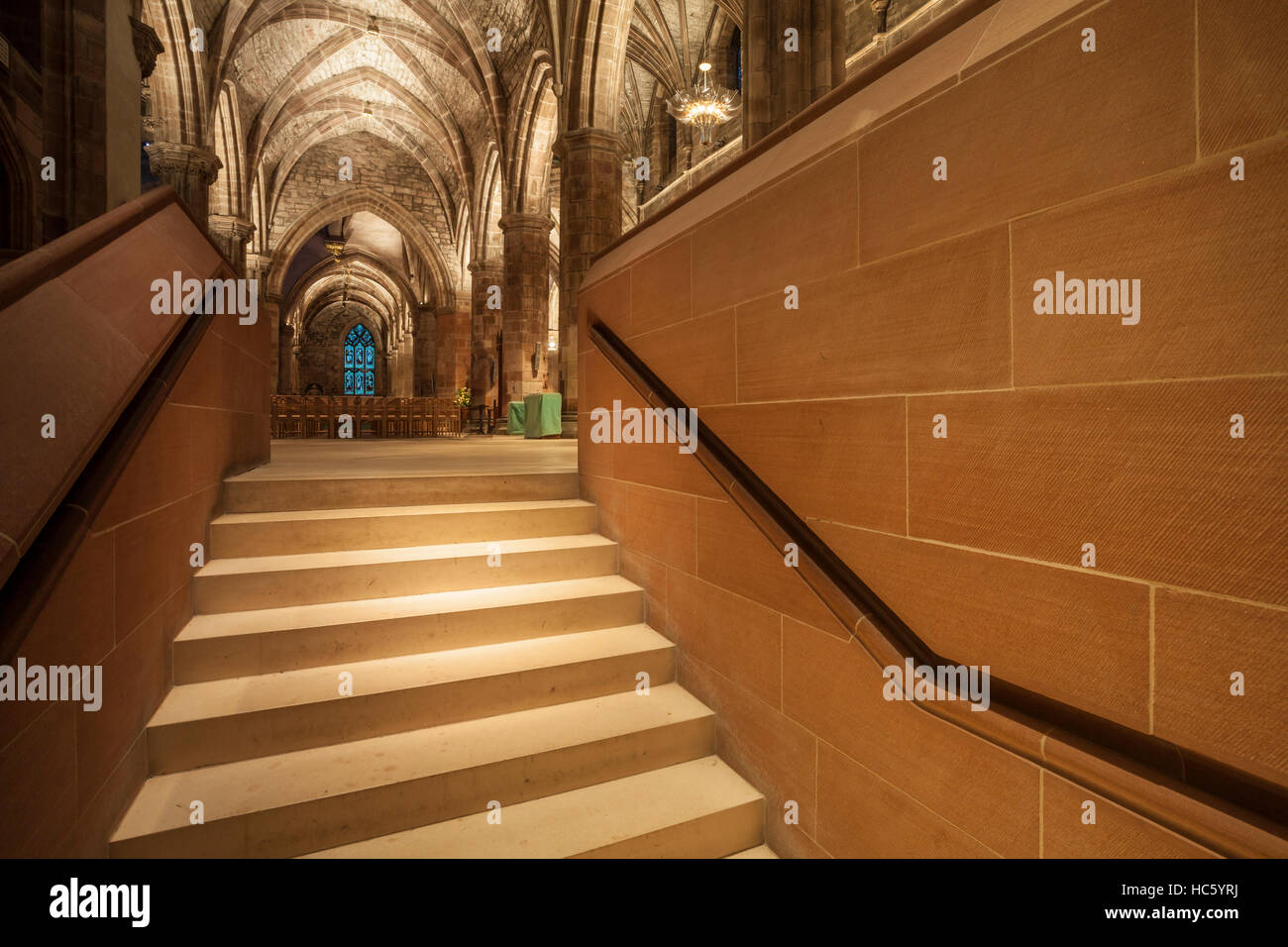 Interior of St Giles cathedral in Edinburgh, Scotland Stock Photo - Alamy