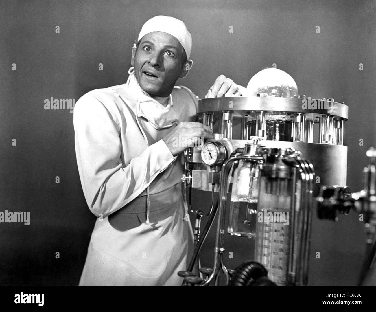 THE SECRET LIFE OF WALTER MITTY, Danny Kaye, 1947, surgeon with medical ...