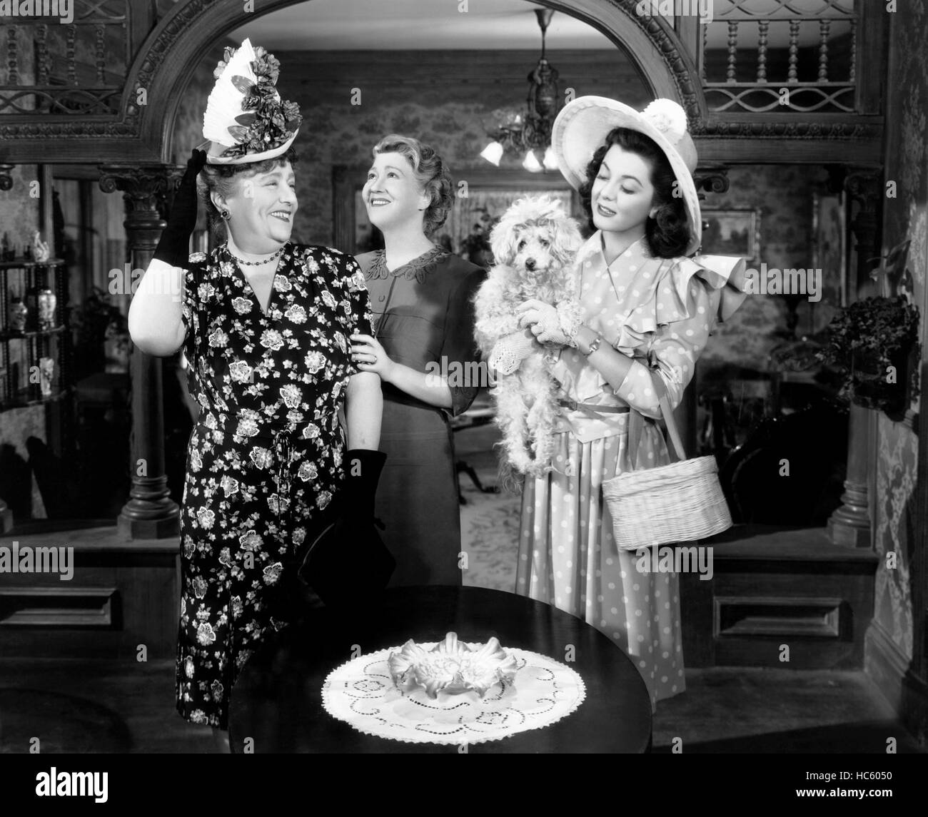 THE SECRET LIFE OF WALTER MITTY, from left, Fay Bainter, Florence Bates ...