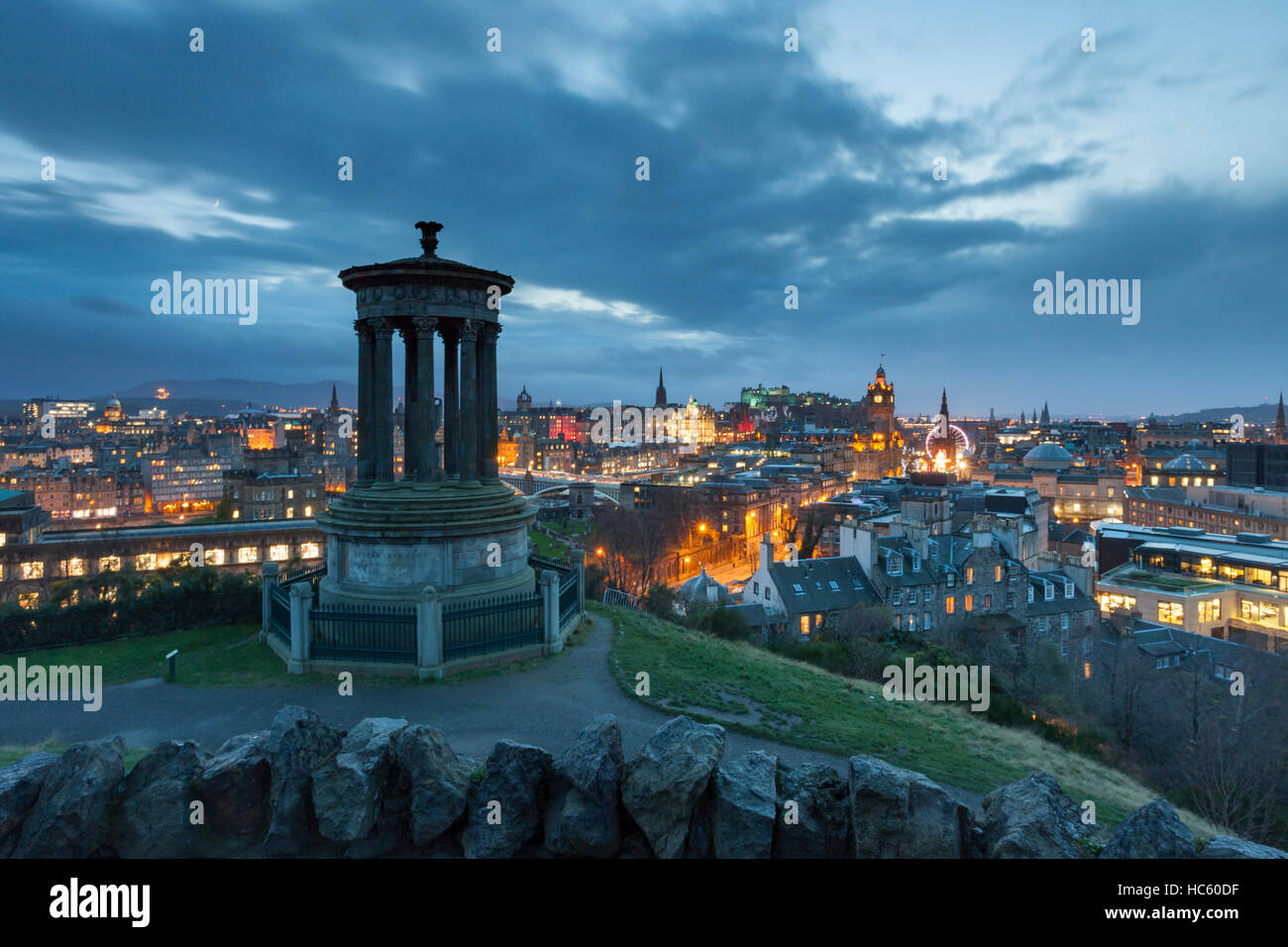Night falls in Edinburgh, Scotland Stock Photo - Alamy