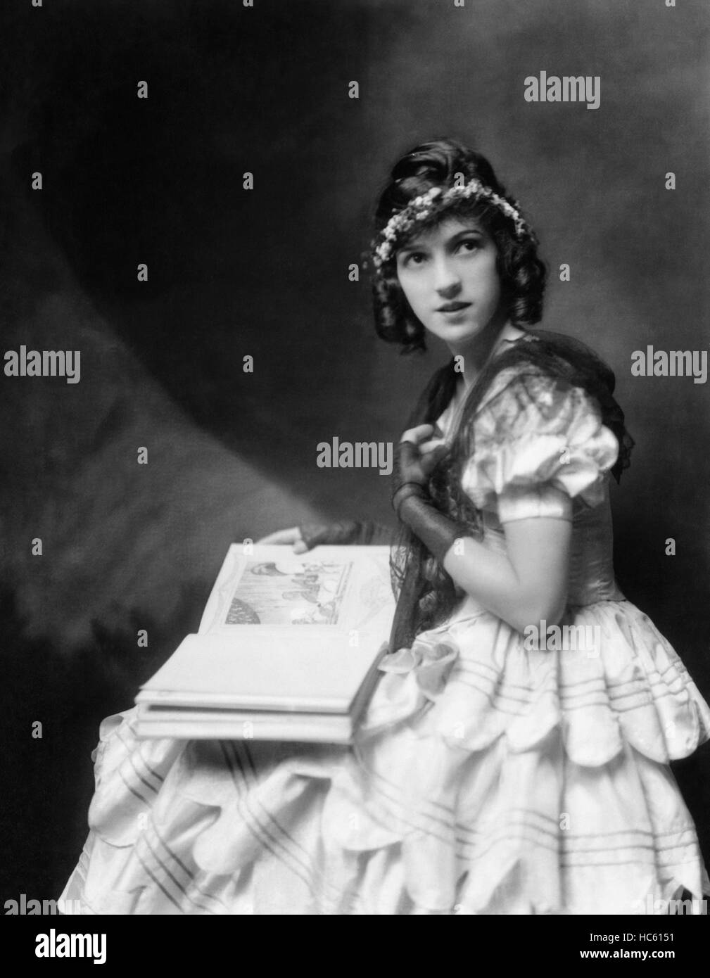 SERENADE, Miriam Cooper, 1921 Stock Photo - Alamy