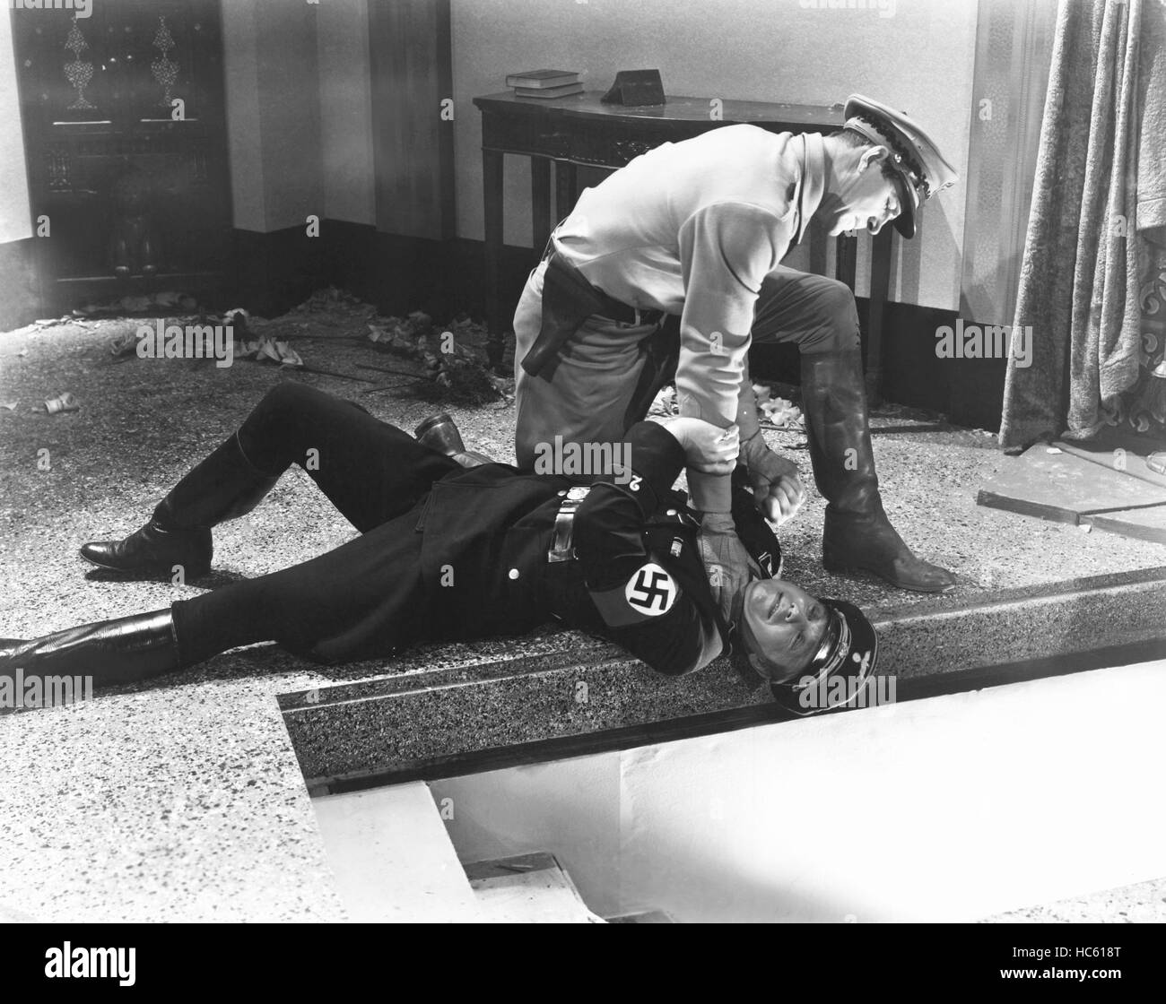 SECRET SERVICE IN DARKEST AFRICA, Rod Cameron (top), Frederic Brunn ...