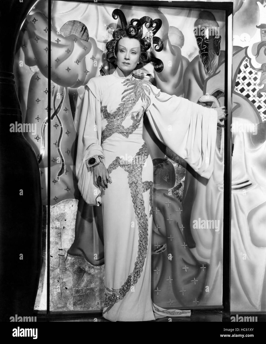 THE SHANGHAI GESTURE, Ona Munson, 1941 Stock Photo - Alamy