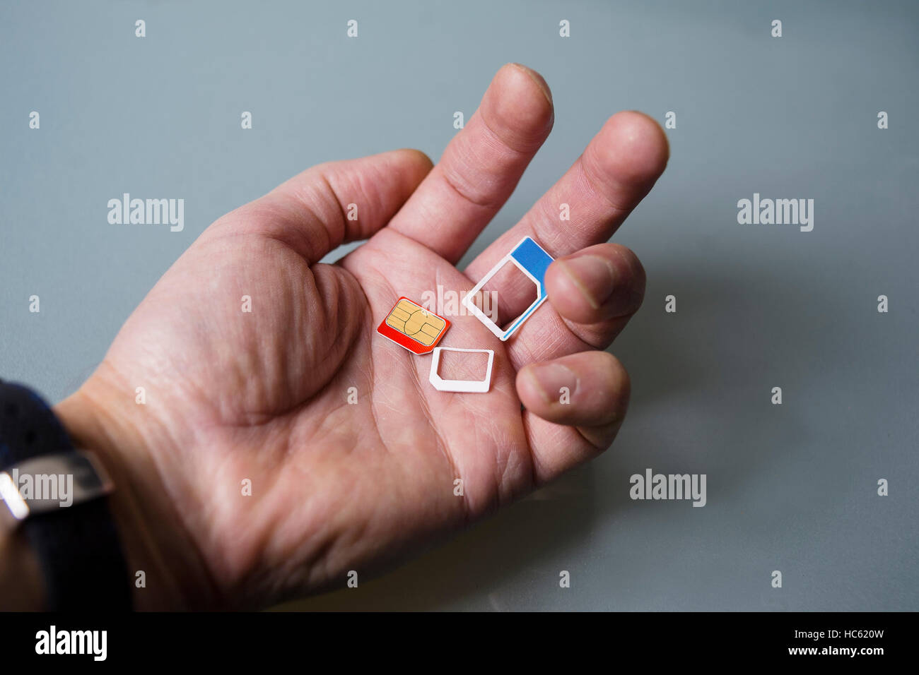 Sim cards hi-res stock photography and images - Alamy
