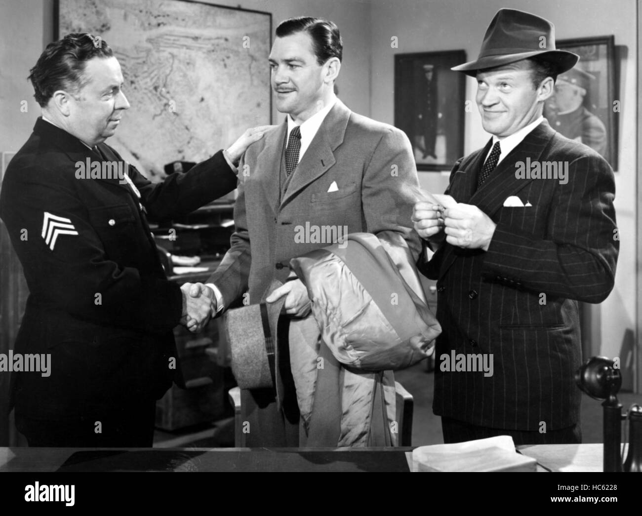 SHAKE HANDS WITH MURDER, Buck Harrington, Douglas Fowley, Frank Jenks ...