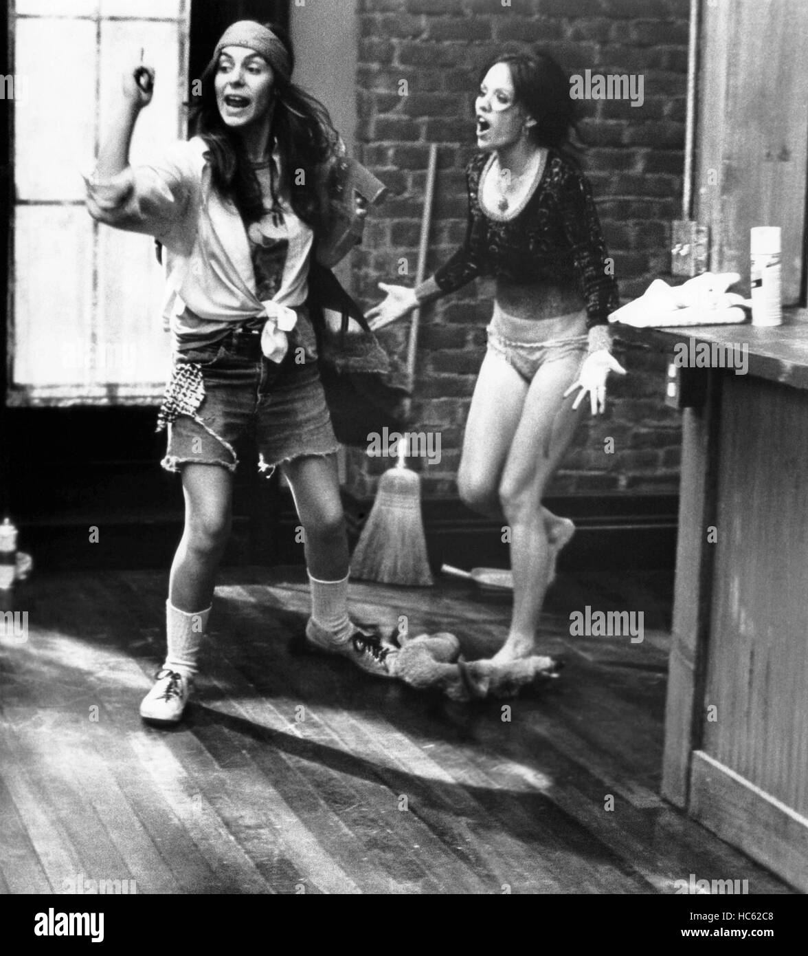 SHEILA LEVINE IS DEAD AND LIVING IN NEW YORK, Jeannie Berlin, Rebecca ...