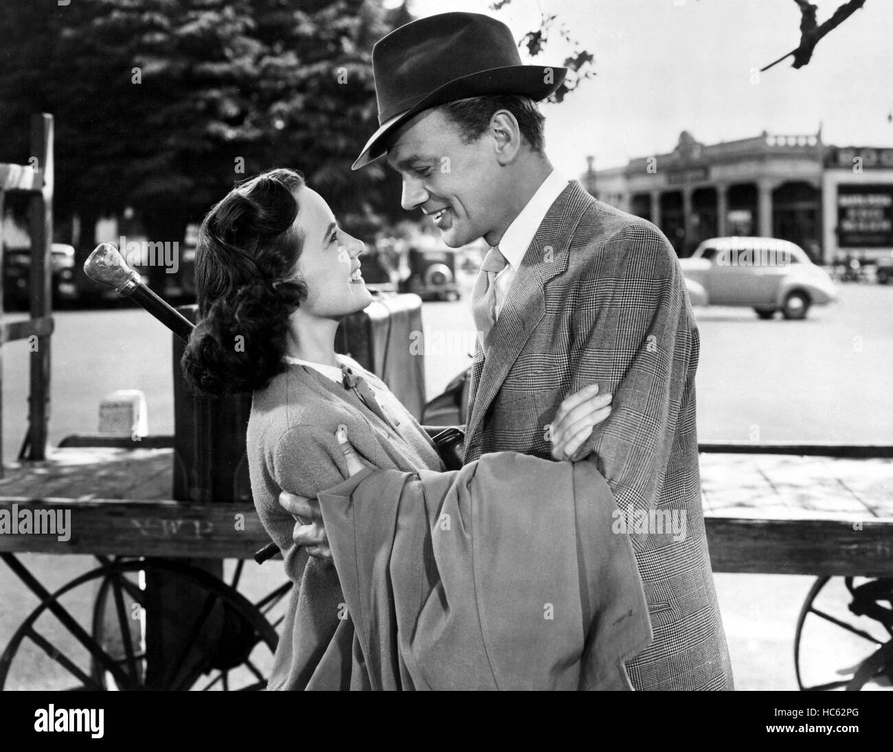 SHADOW OF A DOUBT, Teresa Wright, Joseph Cotten, 1943 Stock Photo - Alamy