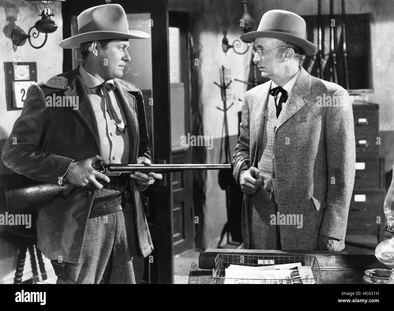 SINGING GUNS, from left: Vaughn Monroe, Walter Brennan, 1950 Stock ...