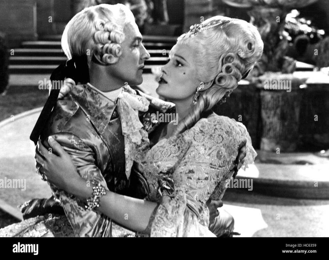 SINGIN' IN THE RAIN, Gene Kelly, Jean Hagen, 1952 Stock Photo - Alamy