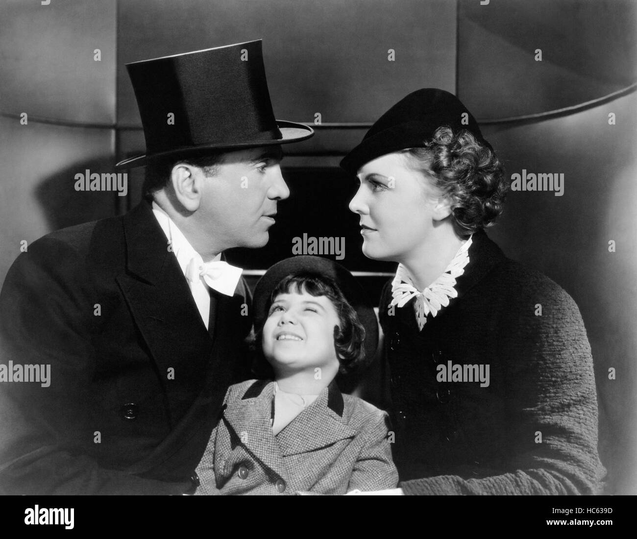 THE SINGING KID, from left, Al Jolson, Sybil Jason, Beverly Roberts ...