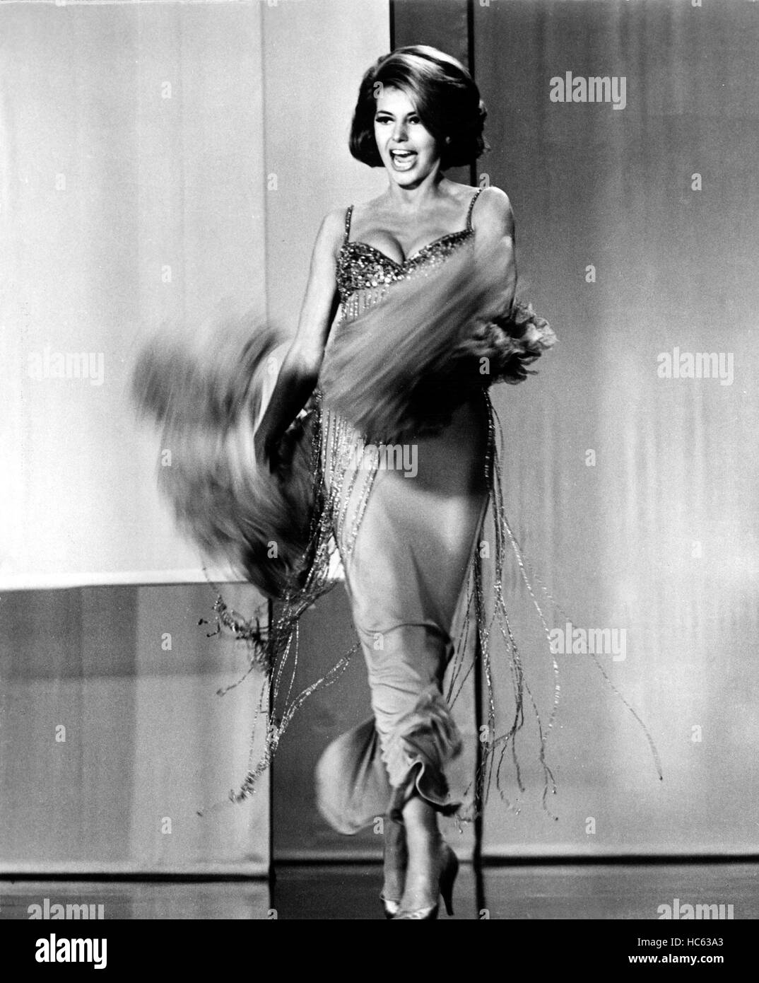 Cyd charisse singing High Resolution Stock Photography and Images - Alamy