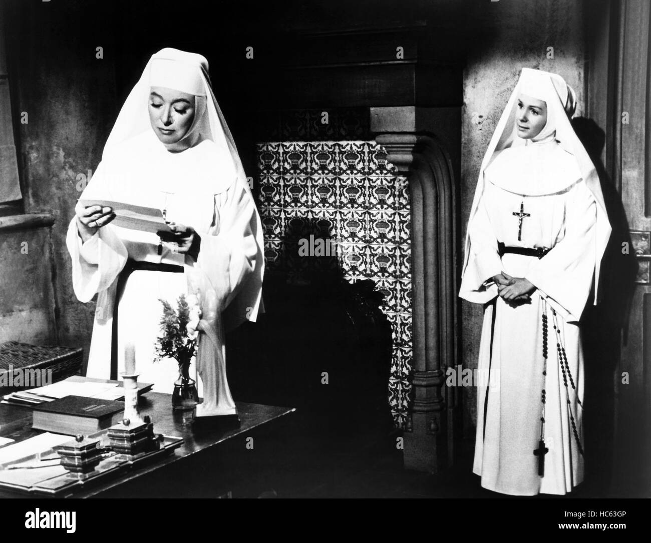 THE SINGING NUN, from left, Greer Garson, Debbie Reynolds, 1966 Stock ...