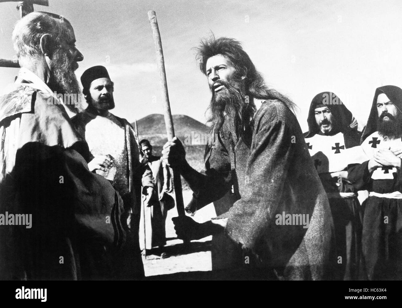 SIMON OF THE DESERT, (aka SIMON DEL DESIERTO), Claudio Brook (center ...