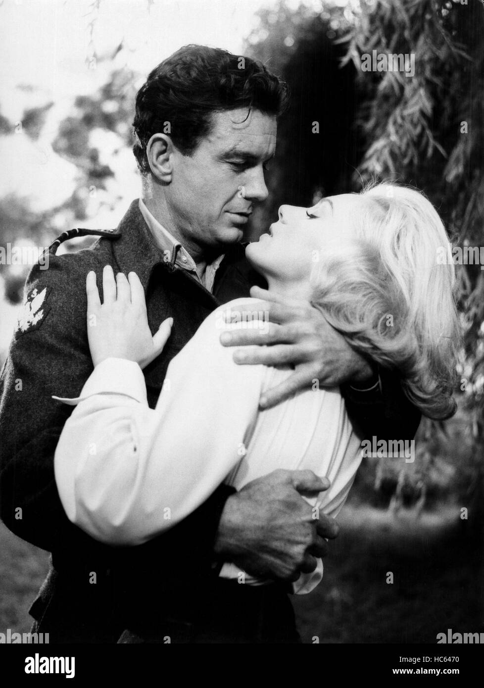 633 SQUADRON, Cliff Robertson, Maria Perschy, 1964 Stock Photo - Alamy