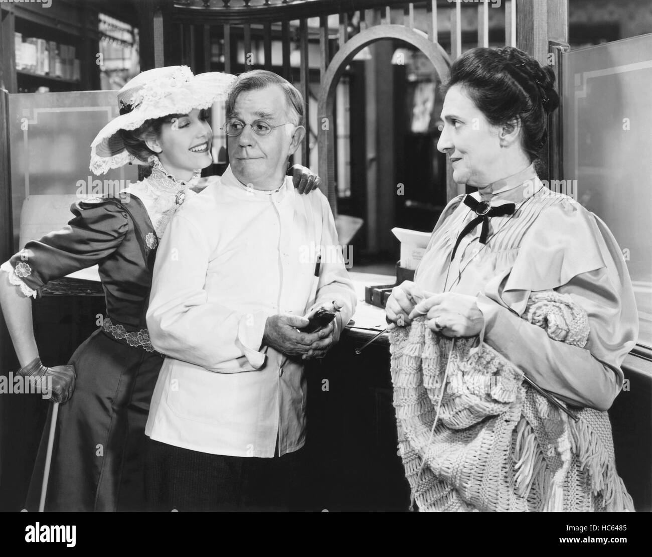 THE SISTERS, from left: Anita Louise, Henry Travers, Beulah Bondi, 1938 ...