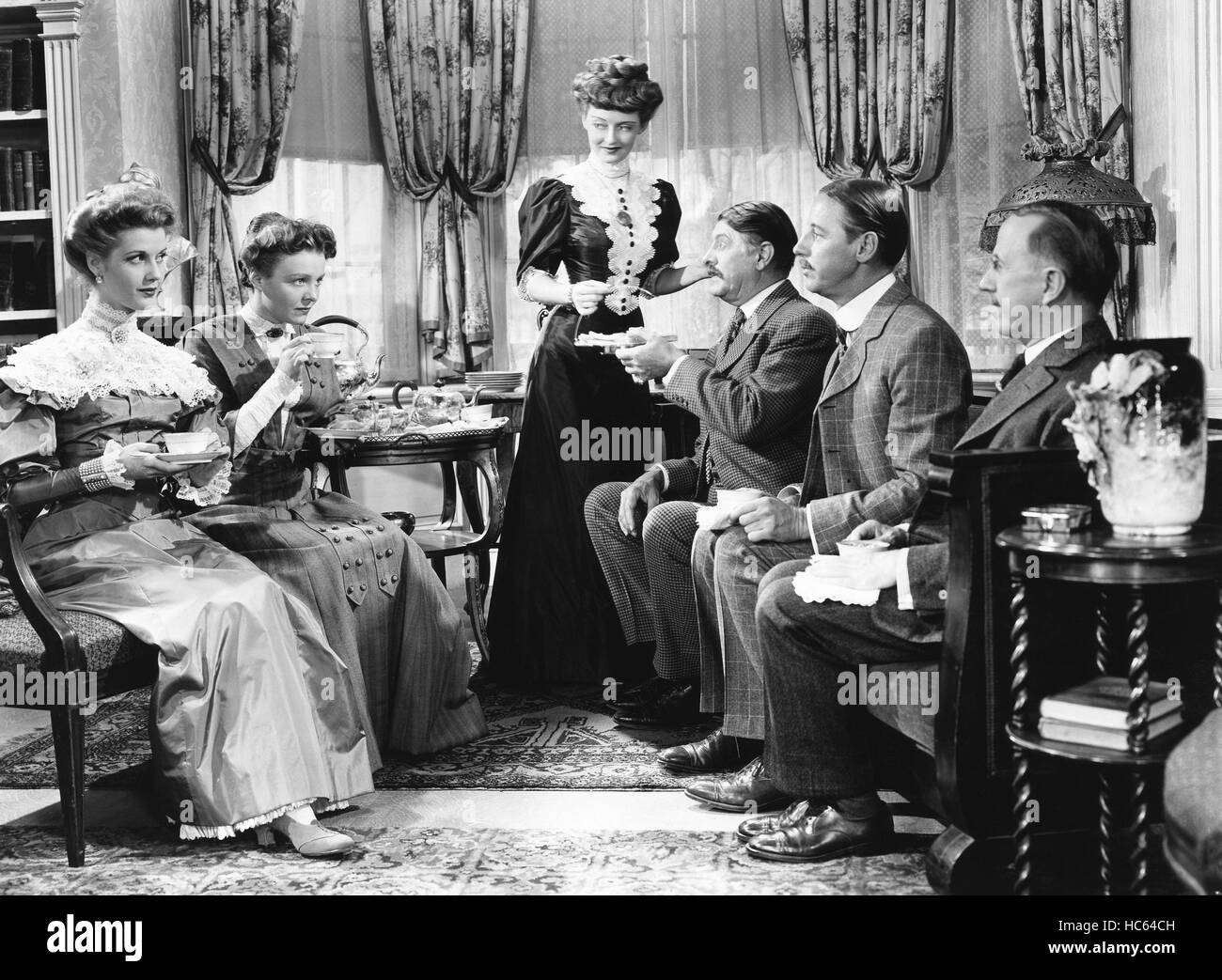 THE SISTERS, from left: Anita Louise, Jane Bryan, Bette Davis, Paul ...