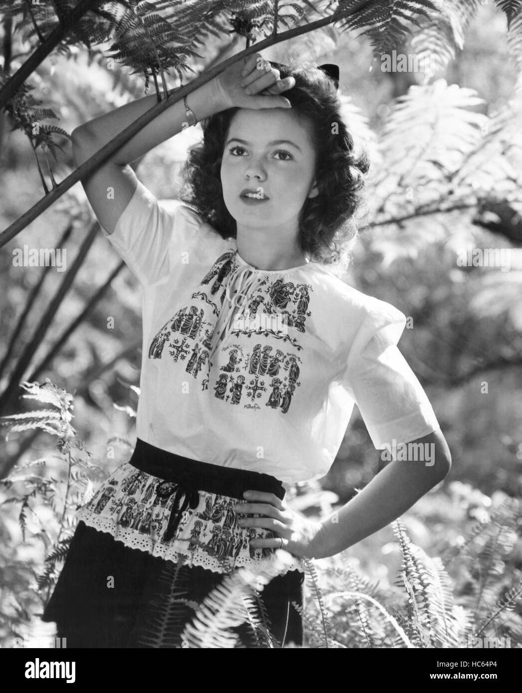 SINCE YOU WENT AWAY, Shirley Temple, 1944 Stock Photo - Alamy