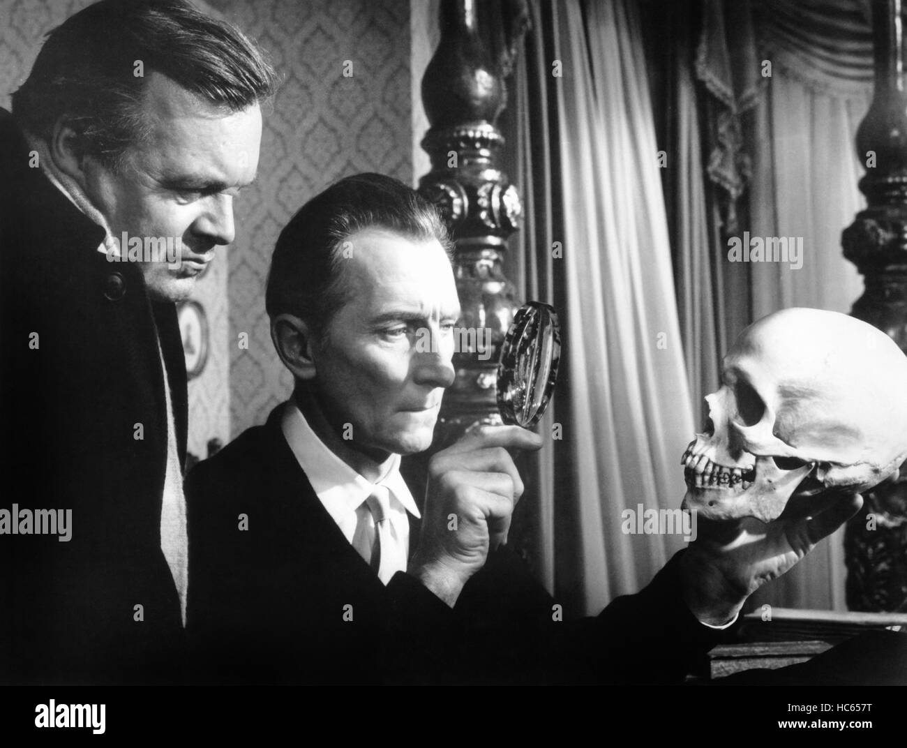 THE SKULL, from left: Patrick Wymark, Peter Cushing, 1965 Stock Photo - Alamy