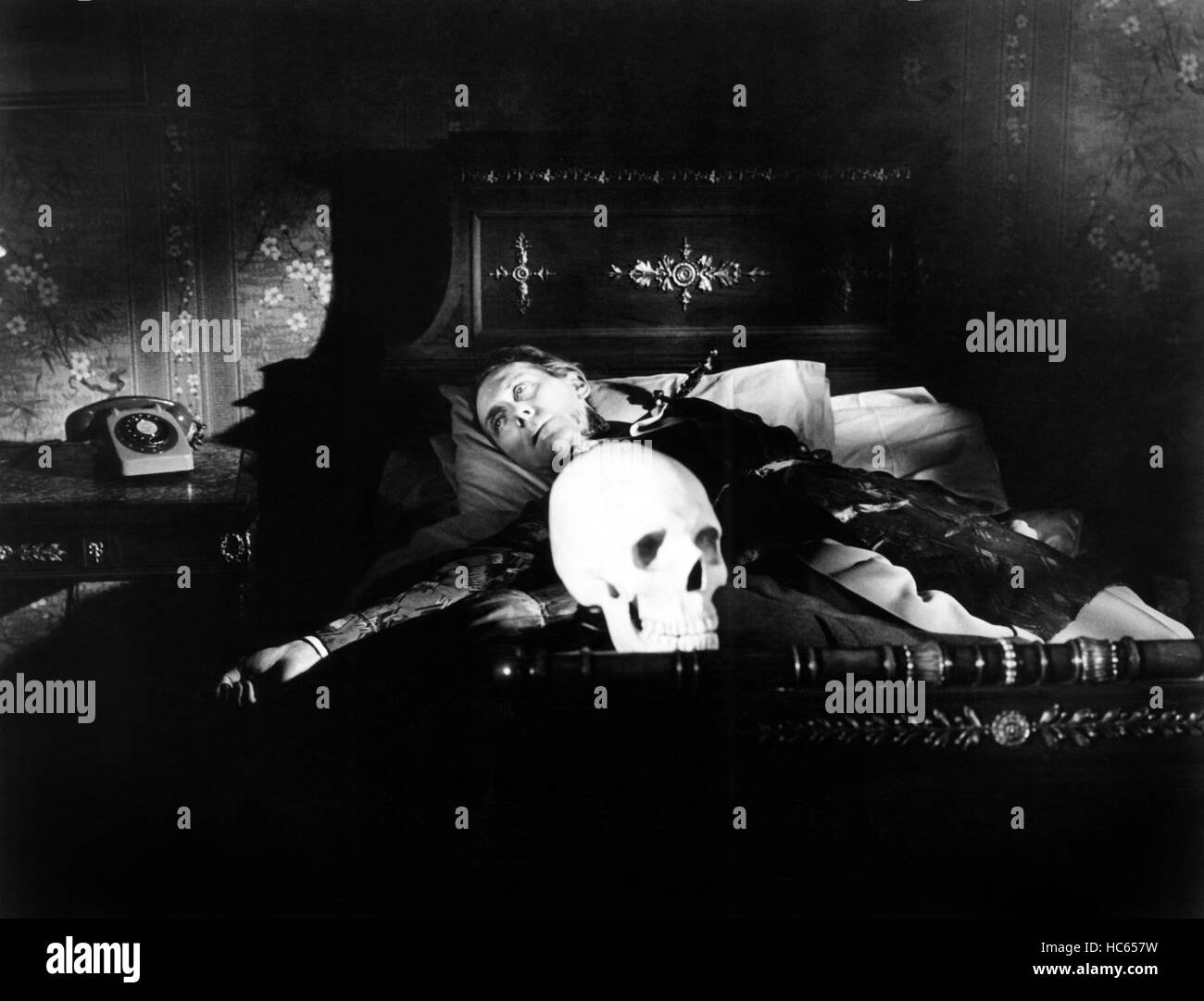 THE SKULL, Peter Cushing, 1965 Stock Photo - Alamy