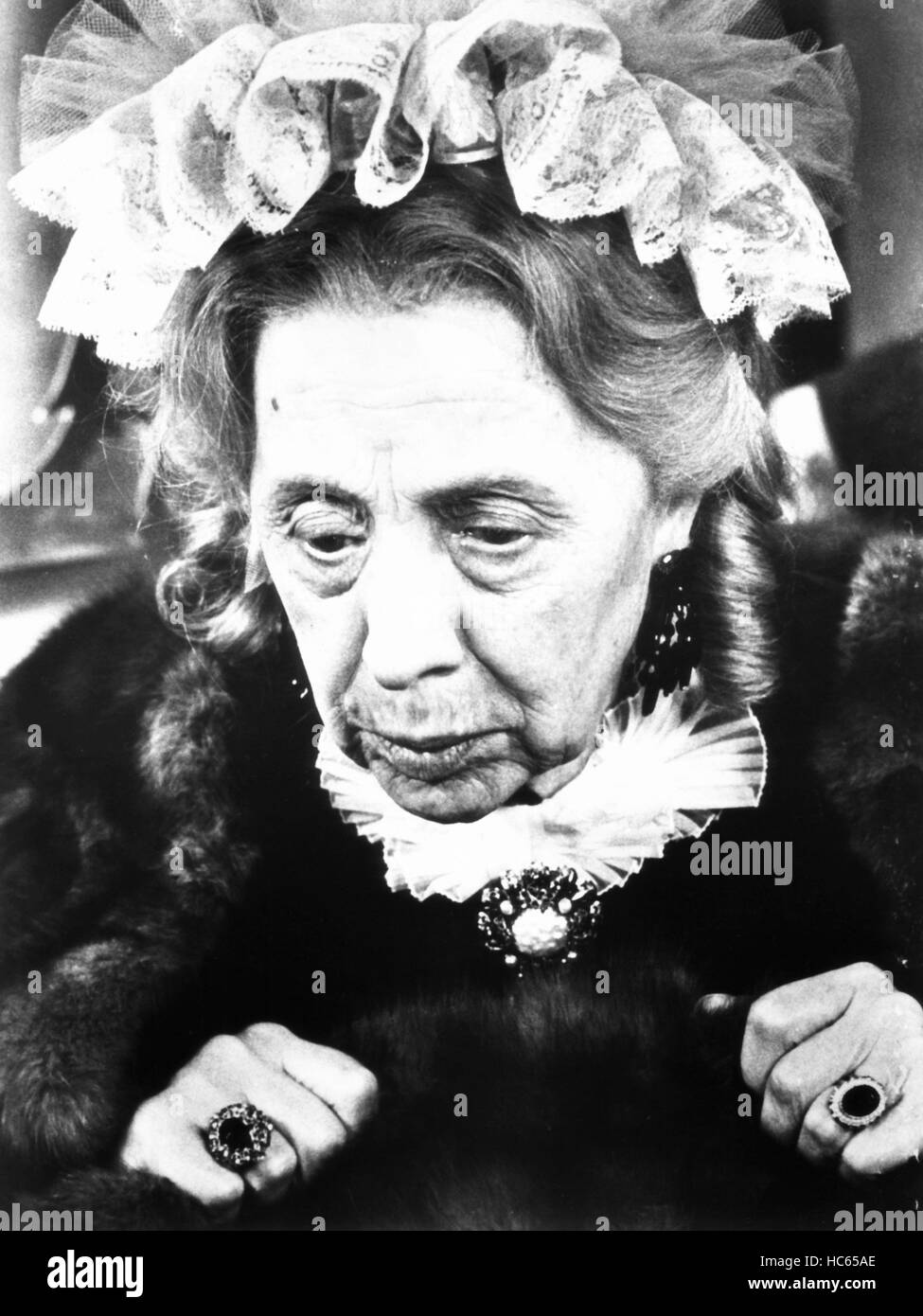 THE SLIPPER AND THE ROSE: THE STORY OF CINDERELLA, Edith Evans, 1976 ...