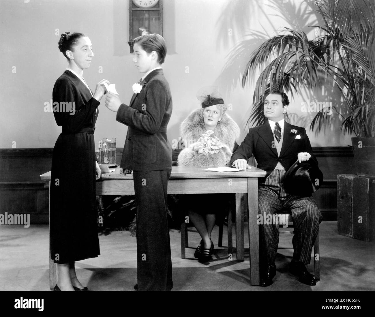 A SLIGHT CASE OF MURDER, from left, Margaret Hamilton, Bobby Jordan ...