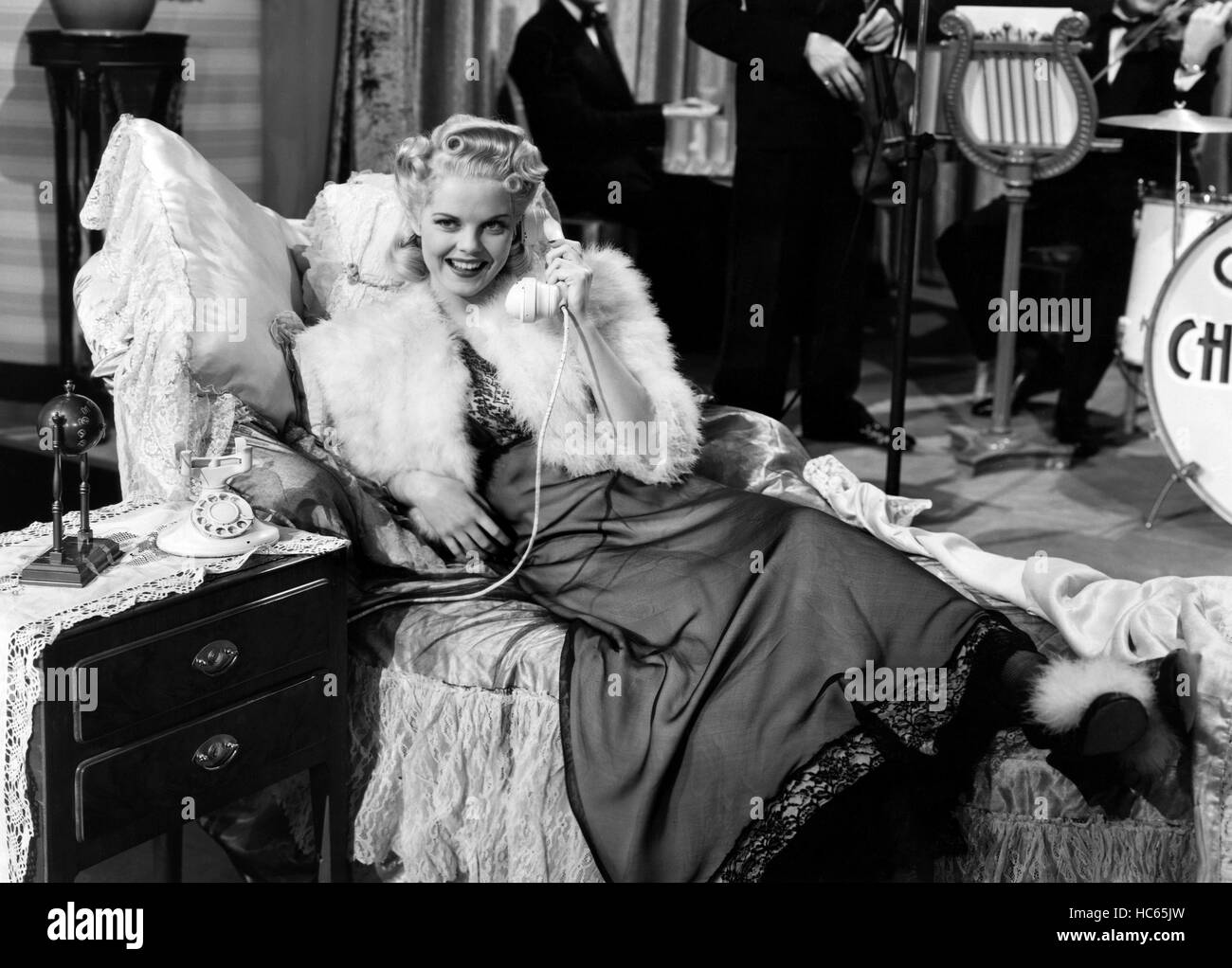 SLEEPYTIME GAL, Ruth Terry, 1942 Stock Photo - Alamy
