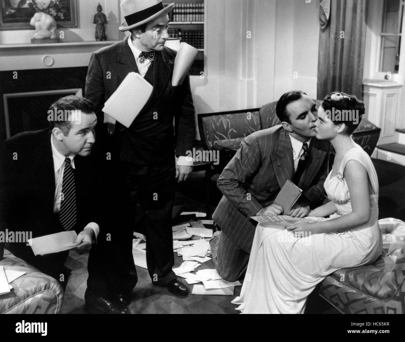 SLIGHTLY HONORABLE, Broderick Crawford, John Sheehan, Pat O'Brien, Ruth ...
