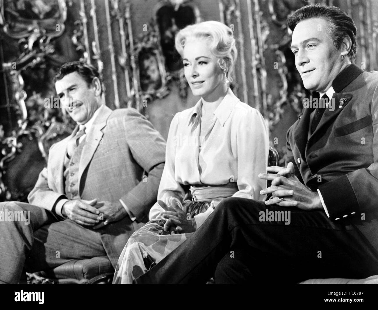 THE SOUND OF MUSIC, from left, Richard Haydn, Eleanor Parker ...