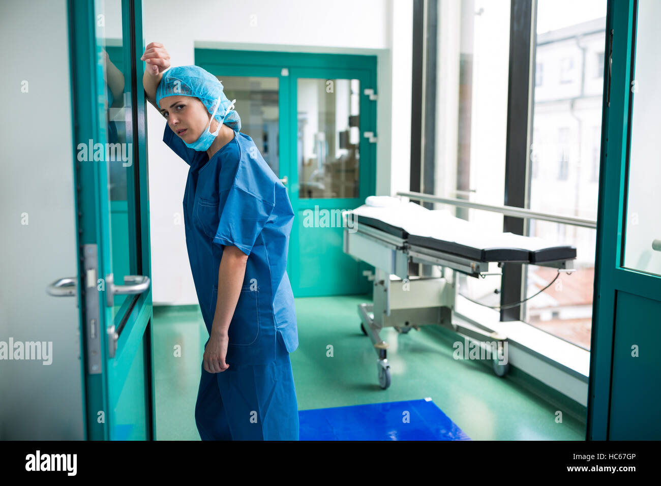 Leaning against the bed hi-res stock photography and images - Alamy