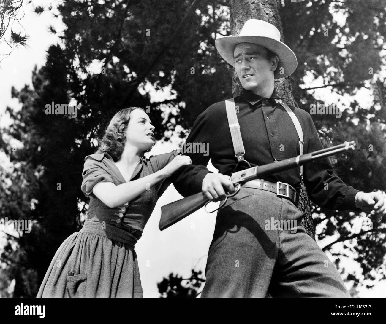 THE SHEPHERD OF THE HILLS, from left, Betty Field, John Wayne, 1941 ...