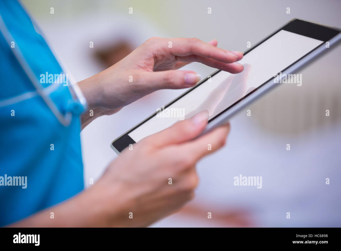 Hospital ward screen hi-res stock photography and images - Alamy
