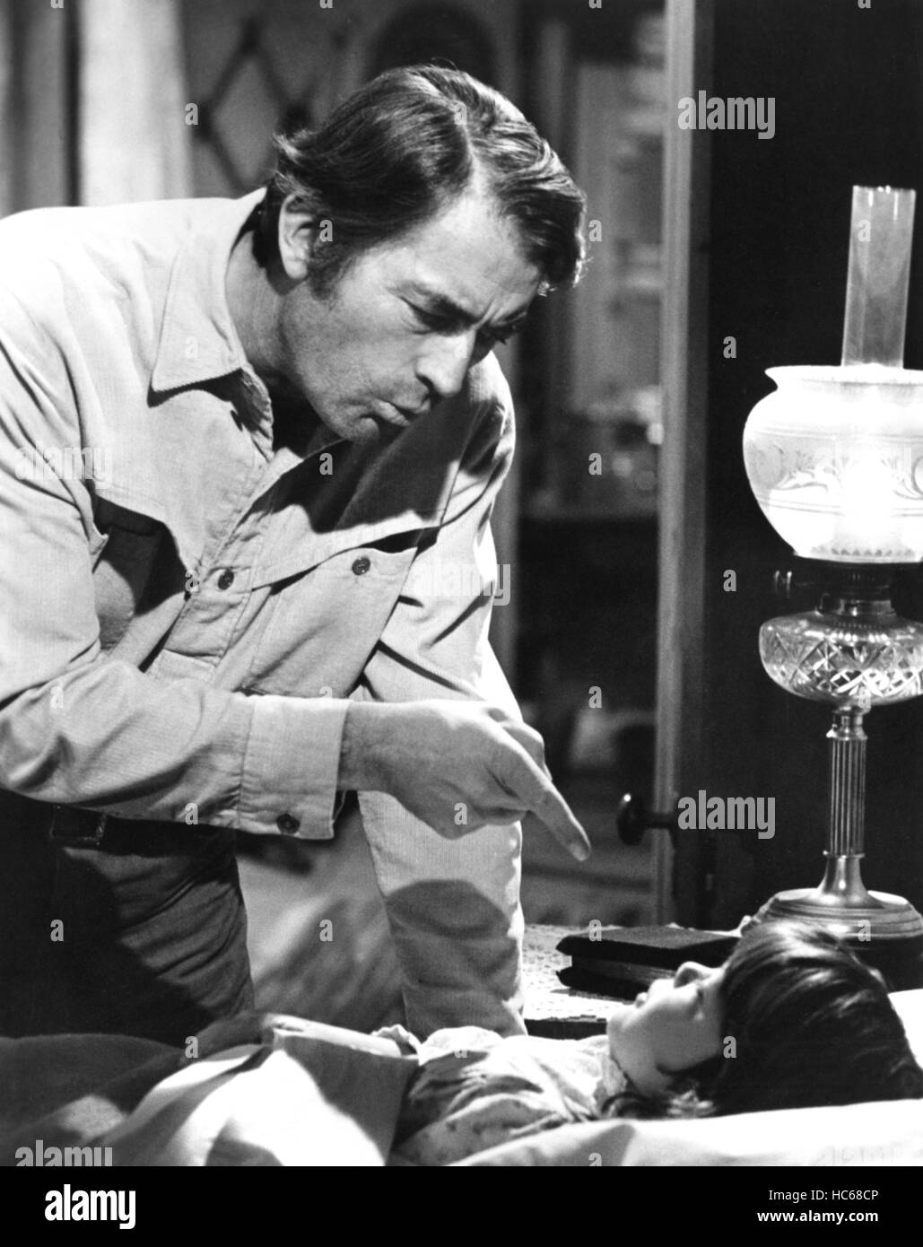 SHOOT OUT, Gregory Peck, Dawn Lyn, 1971 Stock Photo - Alamy