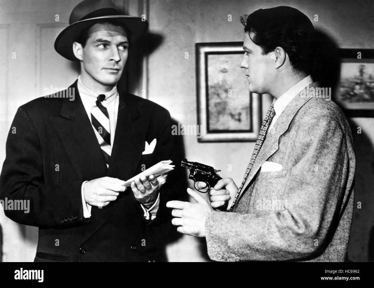 SHOOT TO KILL, Robert Kent, Russell Wade, 1947 Stock Photo - Alamy