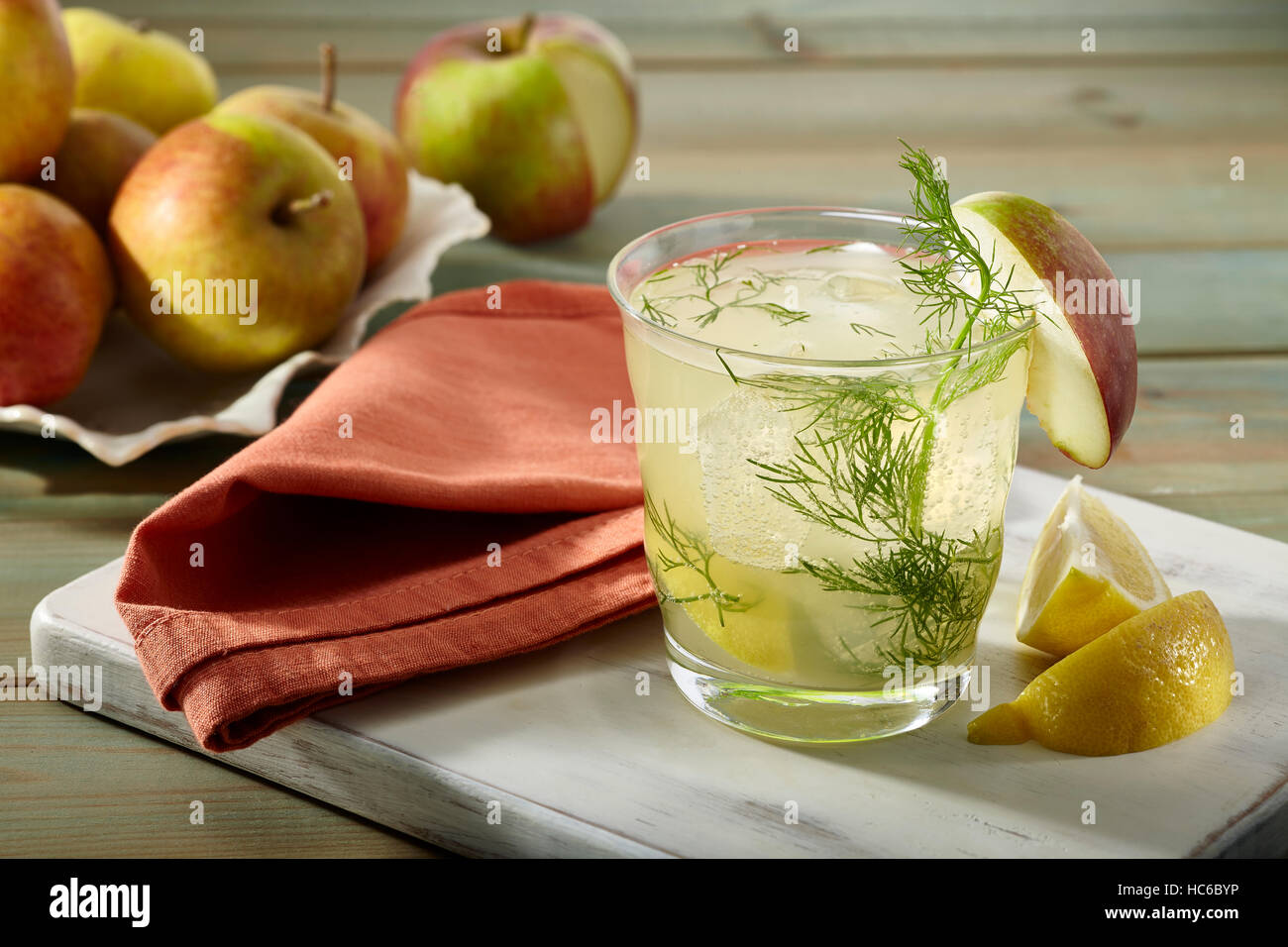 Sparkling apple beverage Stock Photo - Alamy