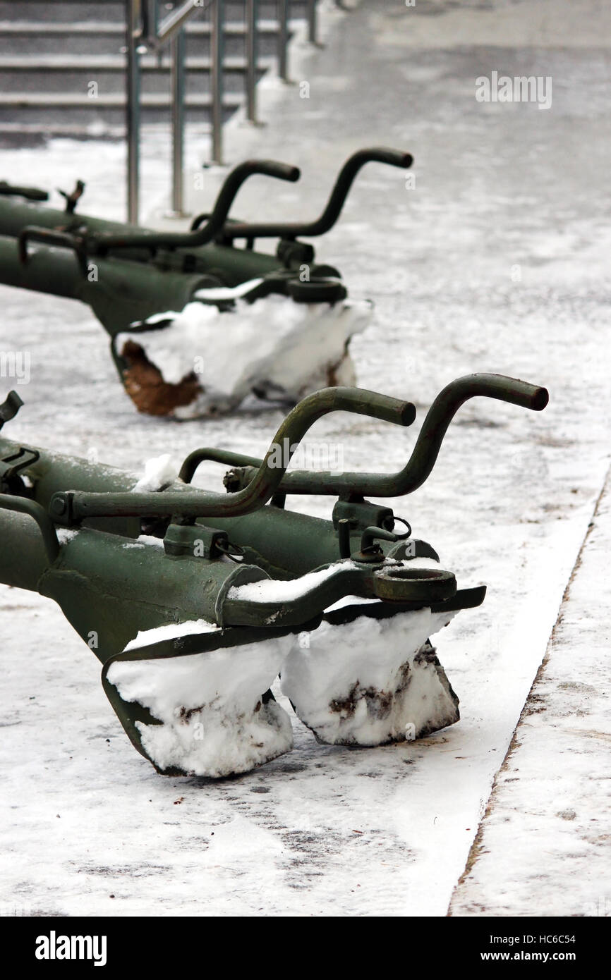 the rear part of the Russian military green gun Stock Photo - Alamy