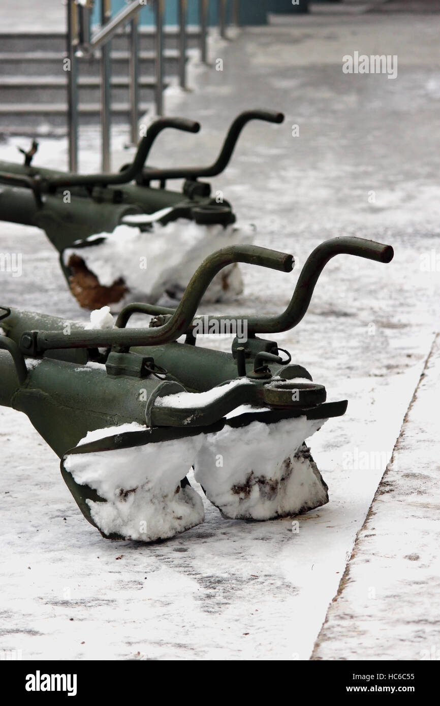 the rear part of the Russian military green gun Stock Photo - Alamy