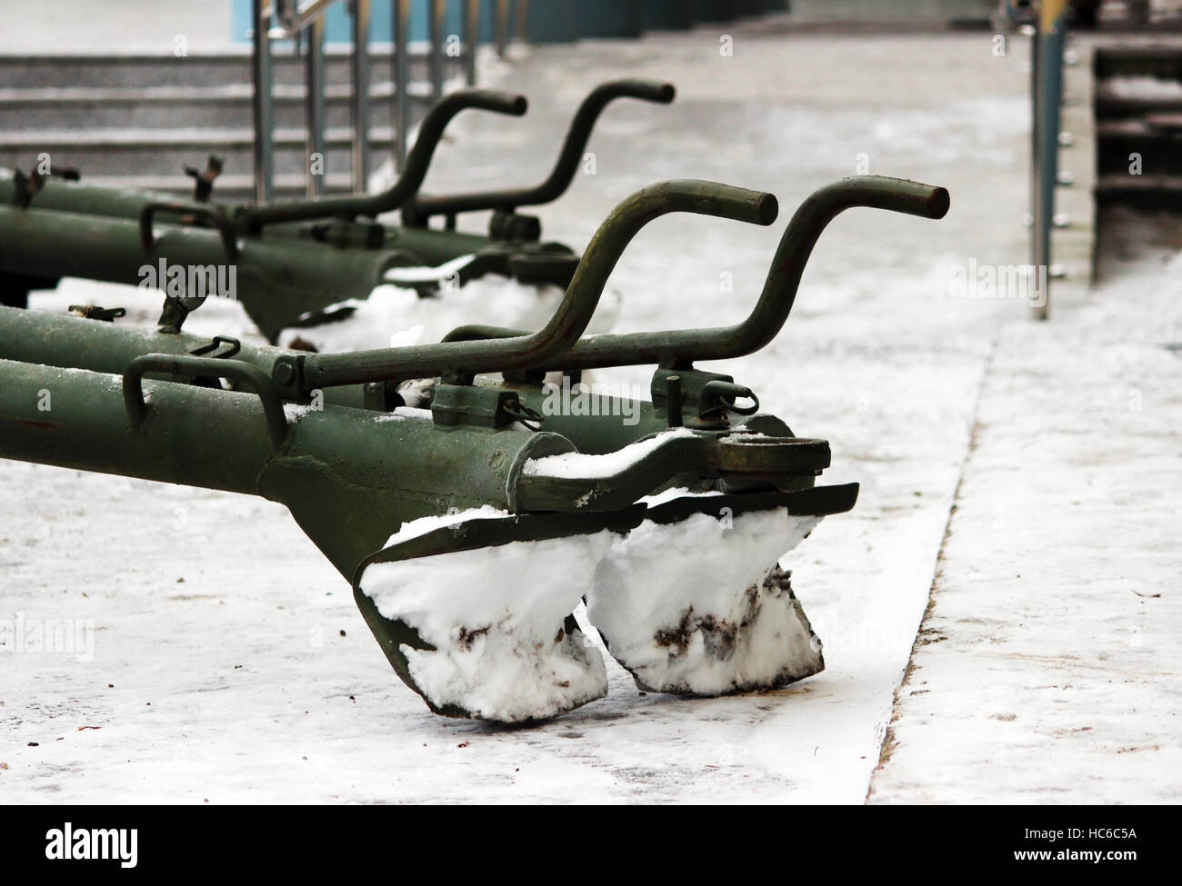 the rear part of the Russian military green gun Stock Photo - Alamy