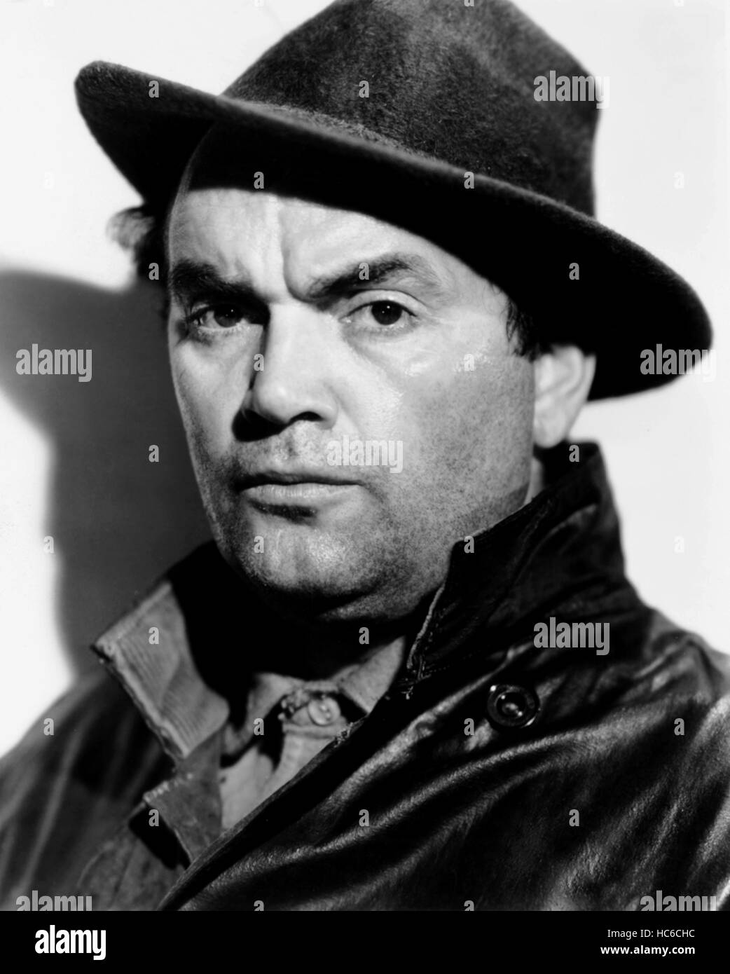 THE SPIRAL STAIRCASE, Rhys Williams, 1946 Stock Photo - Alamy