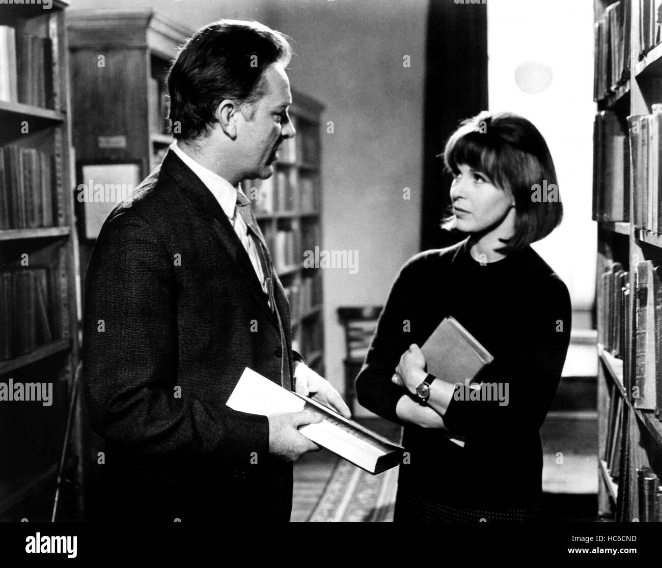 THE SPY WHO CAME IN FROM THE COLD, from left, Richard Burton, Claire Bloom, 1965 Stock Photo - Alamy